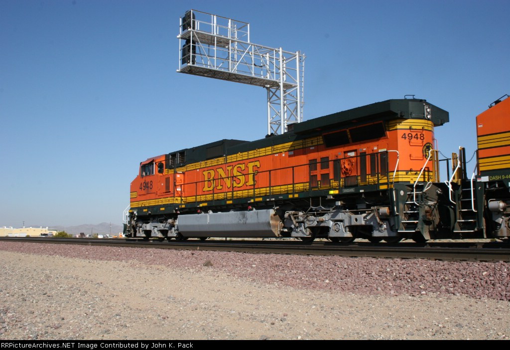 BNSF 4948